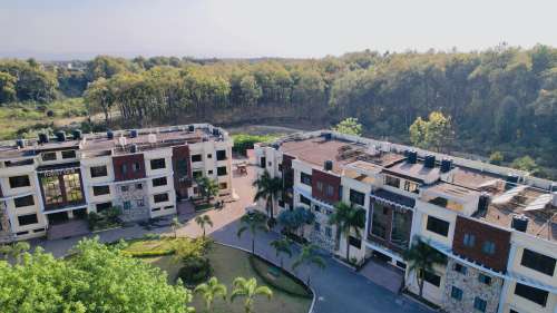 RESIDENTIAL | DIS Riverside Campus